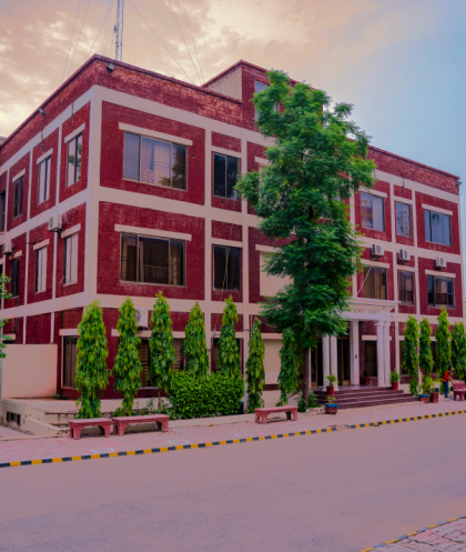 About - Leads University